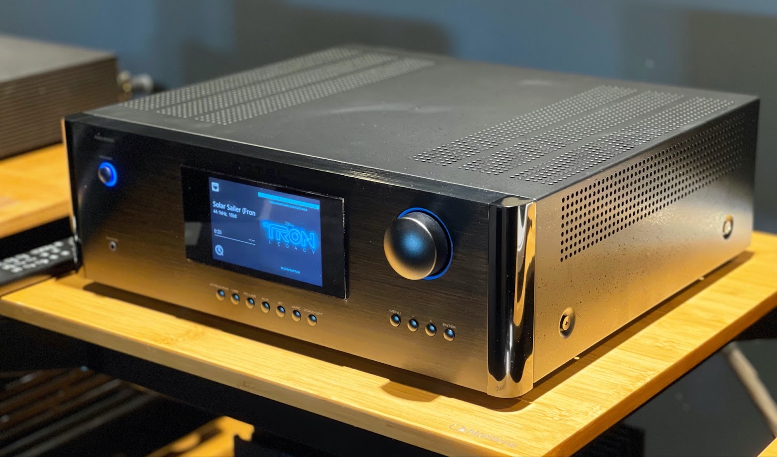 Rotel RAS-5000: a fusion of versatility and musicality - Son-Vidéo.com ...
