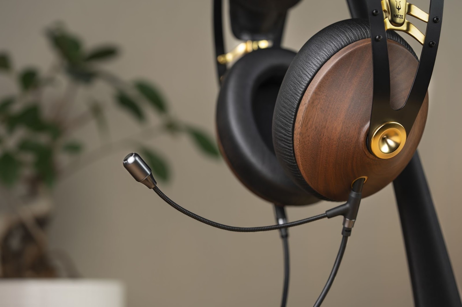 Meze Audio launches premium accessories for video games and remote ...