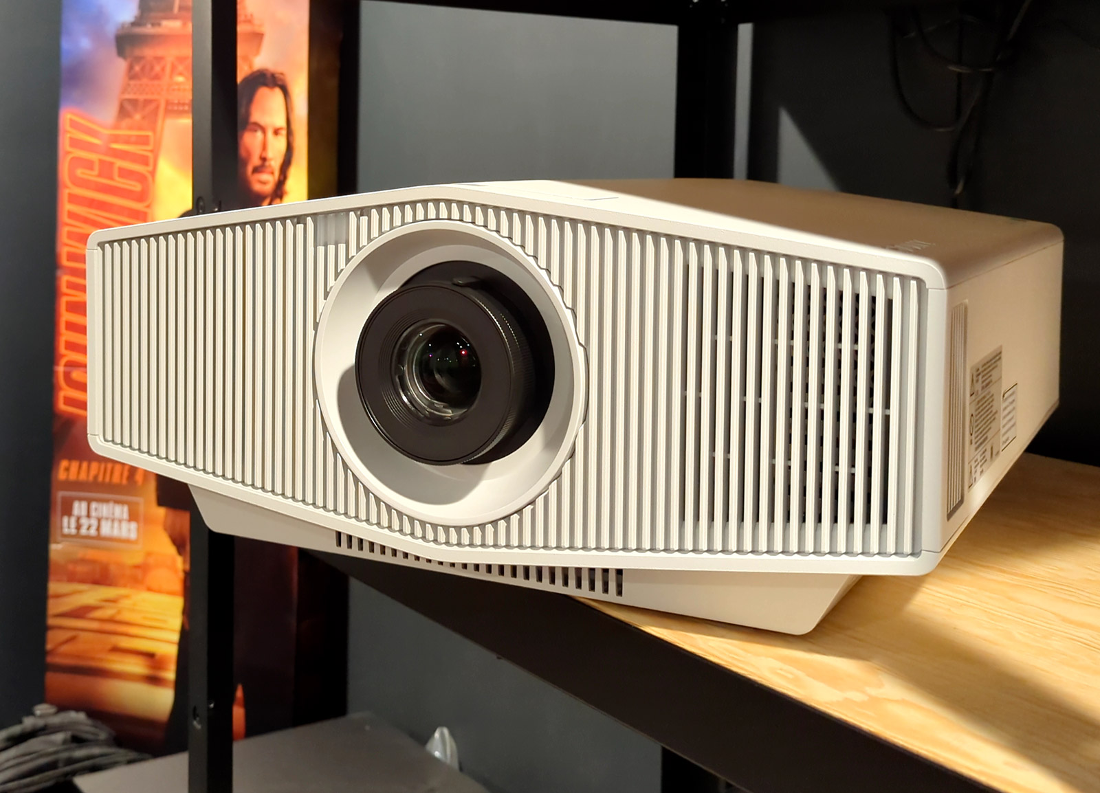 Sony BRAVIA Projector 7 en démo exclusive chez Son-Vidéo.com - Son ...