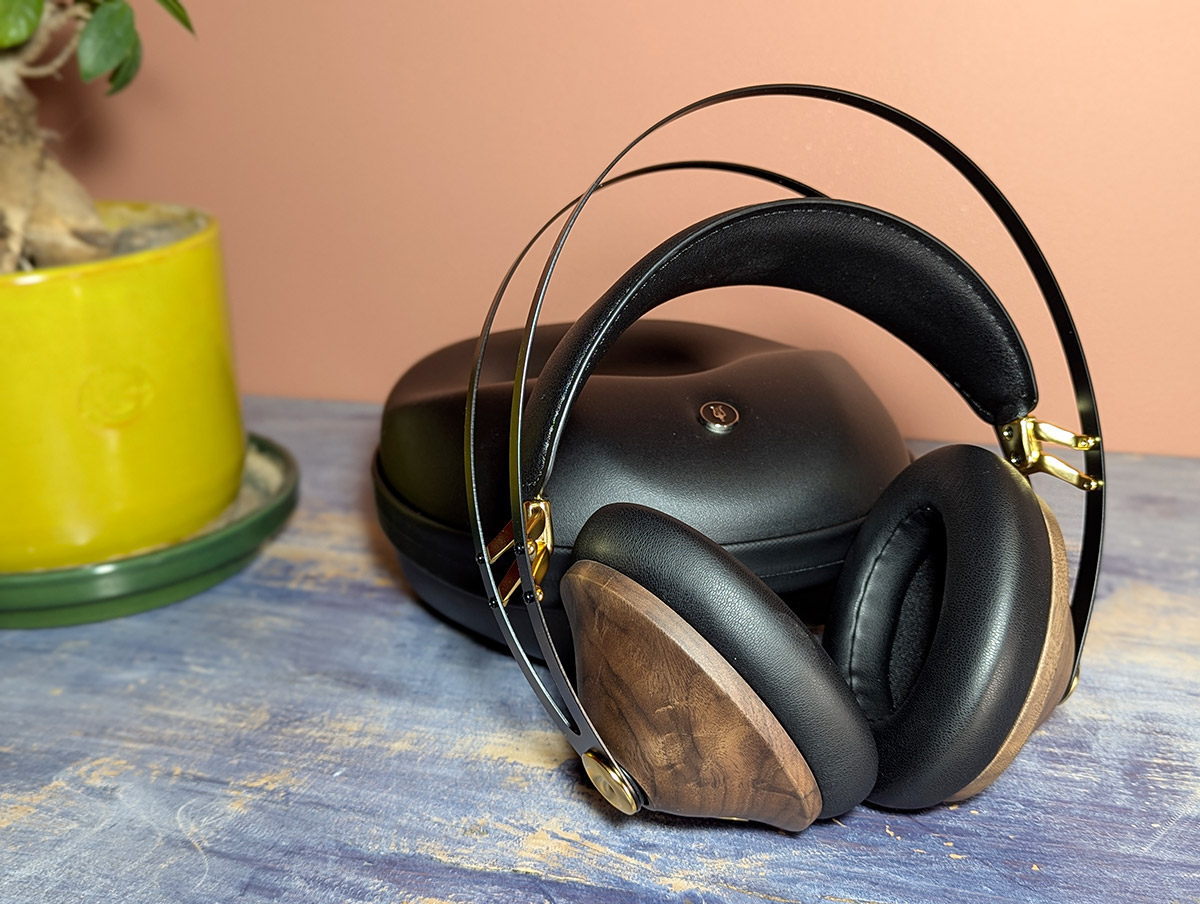 Meze 99 Classics 2nd Gen review: these iconic headphones are back with ...